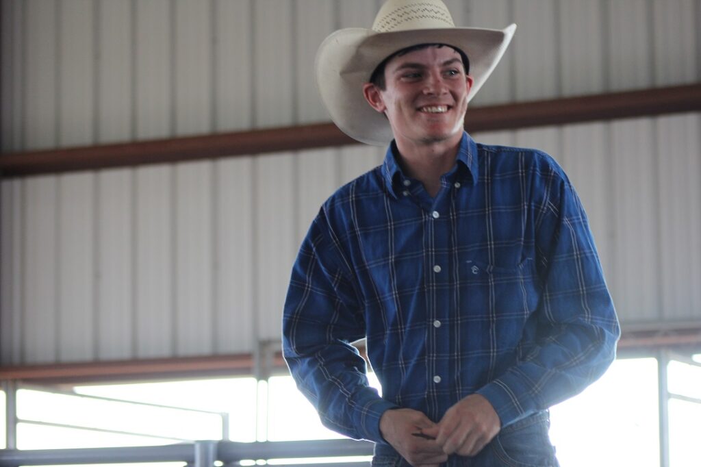 VIDEO FEATURE: Australian bull rider Ky Hamilton makes his Sul Ross ...